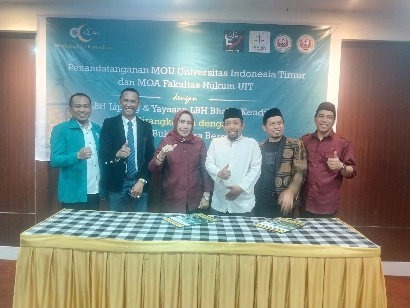 Penandatanganan MoU UIT dan MOA Fakultas Hukum UIT dengan LBH Lipang dan Yayasan LBH Bhakti ...