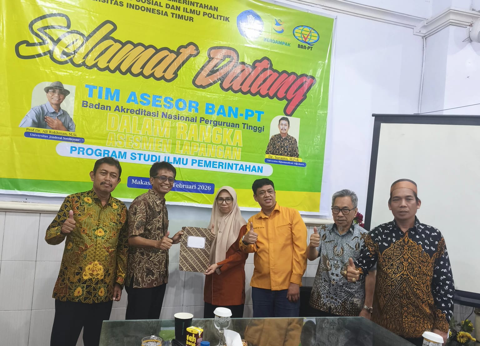 Asesor BAN PT Serahkan Berita Acara kepada Dekan dan Ka.Prodi. Harapan ...